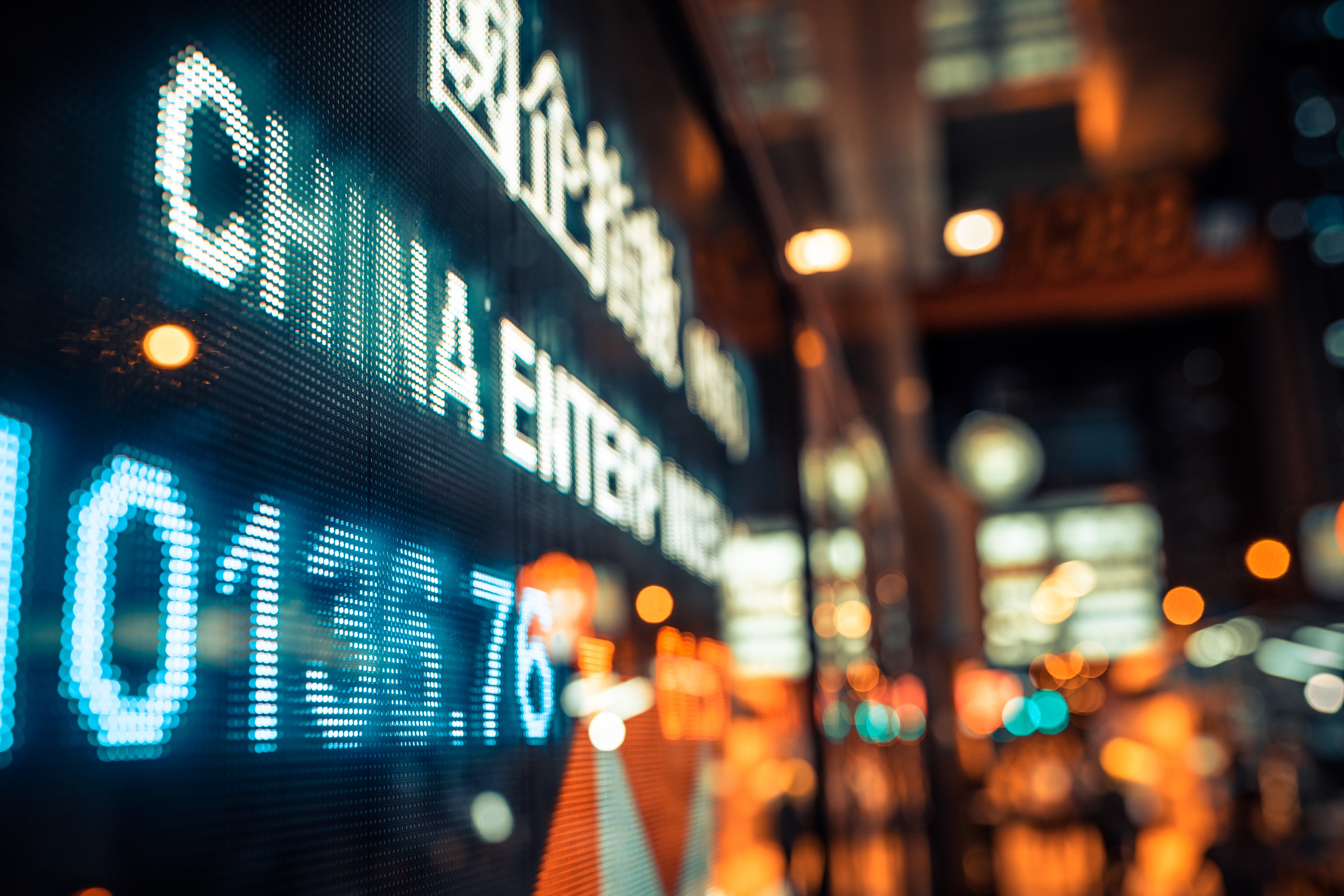 Luxury Market Values Continue to Decline Amidst Economic Uncertainty ...