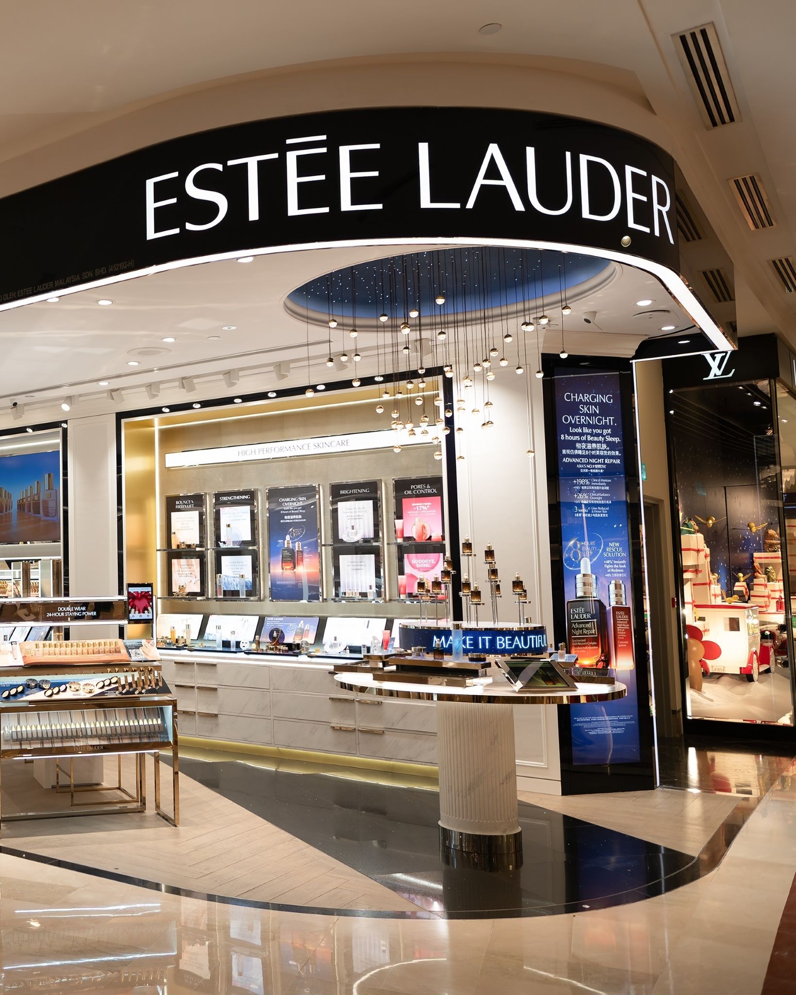 Estée Lauder In Difficulty: Massive Restructuring And Financial Losses ...